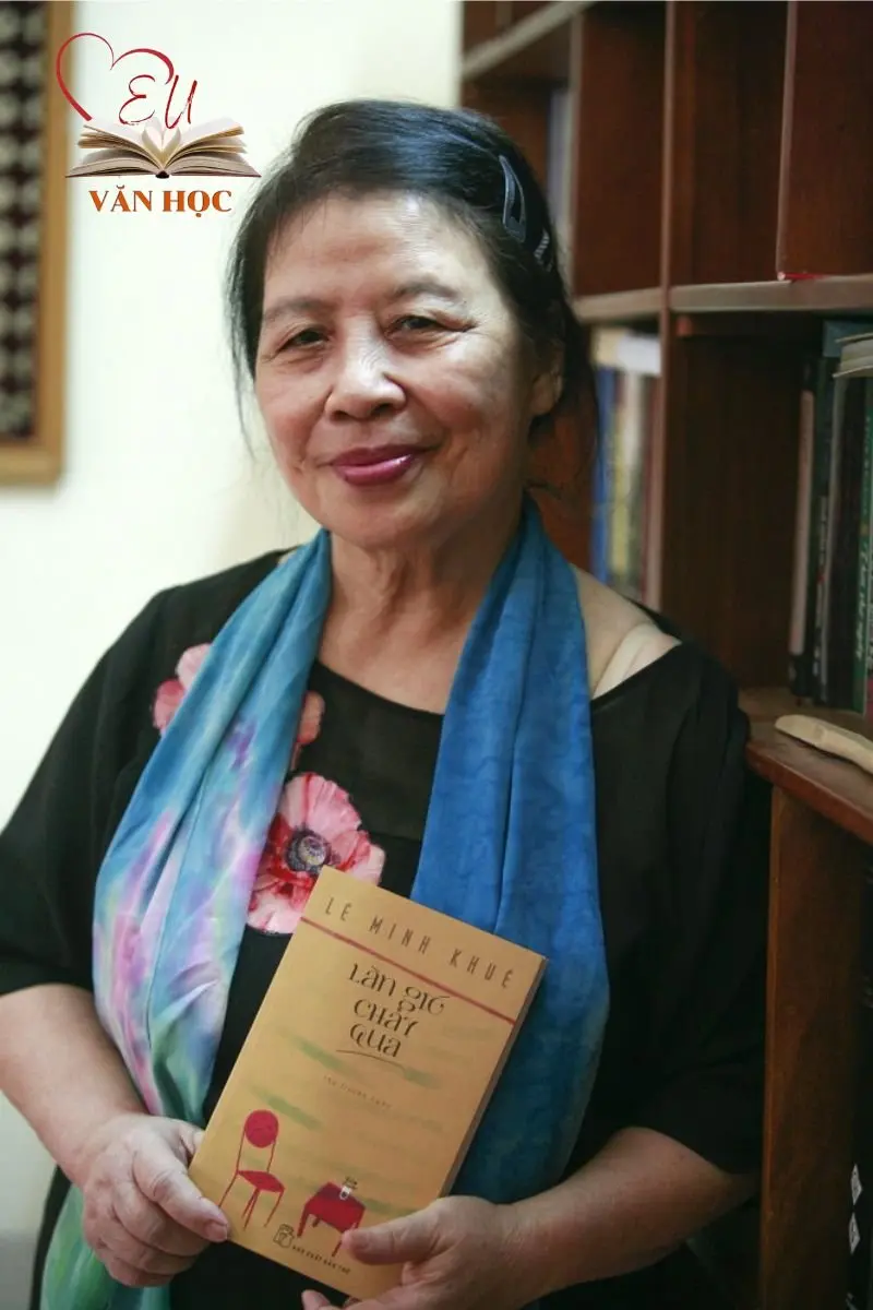 Lê Minh Khuê - Bông hoa thép với những vần thơ và truyện ngắn gai góc